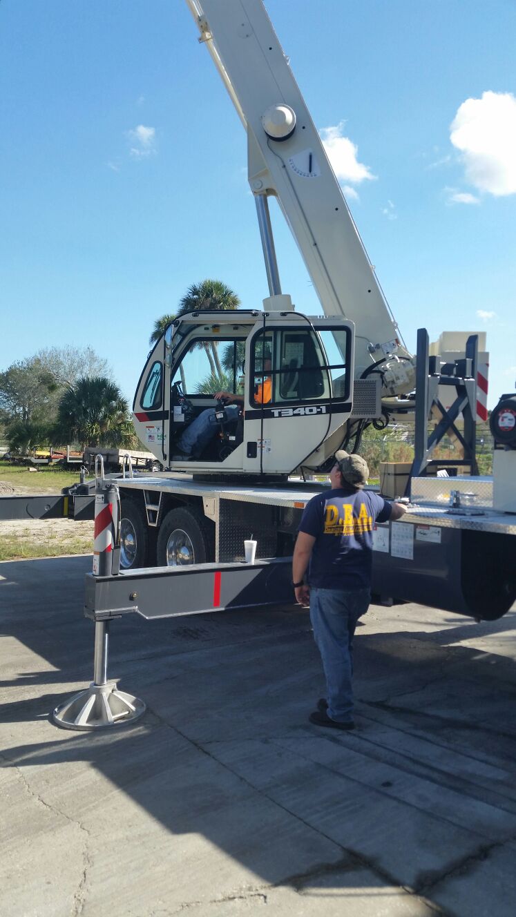 Photo Gallery – Ingram Crane Service